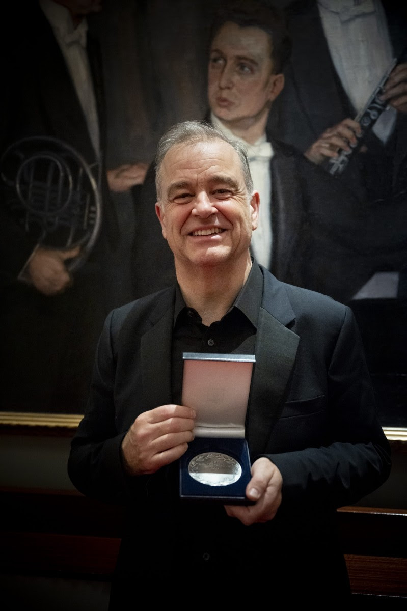 The Official Website of Pianist Julius Drake | Julius Drake